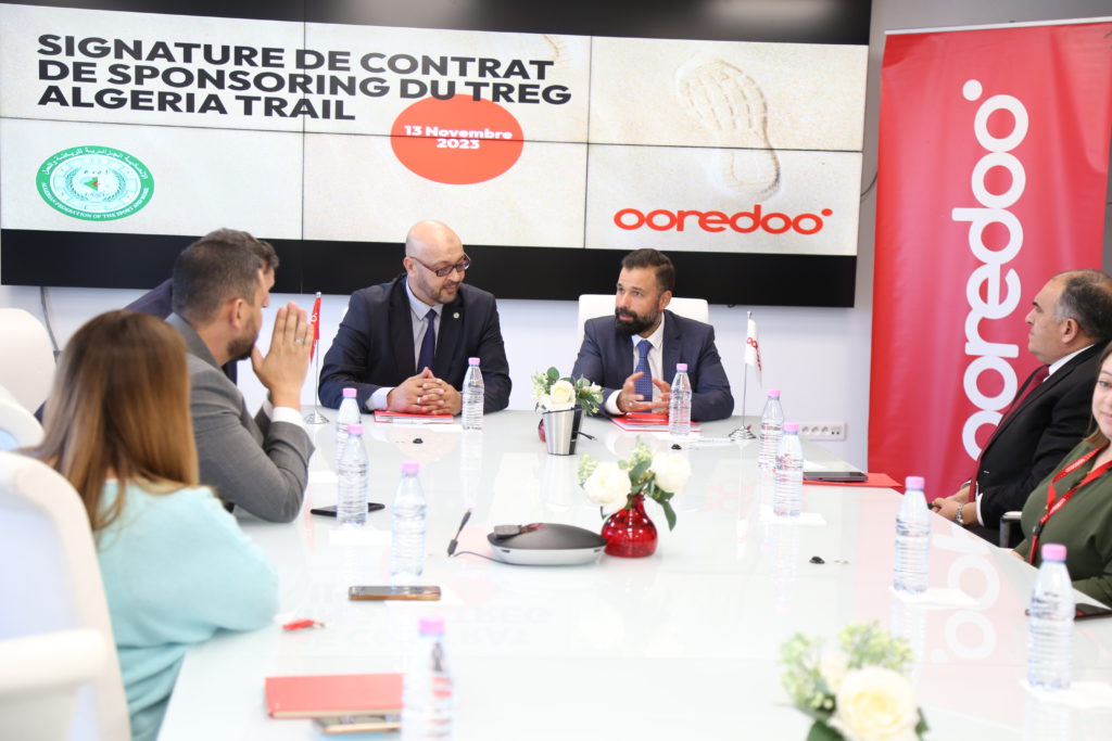 Cérémonie de signature du contrat de Sponsoring entre Ooredoo et la ...